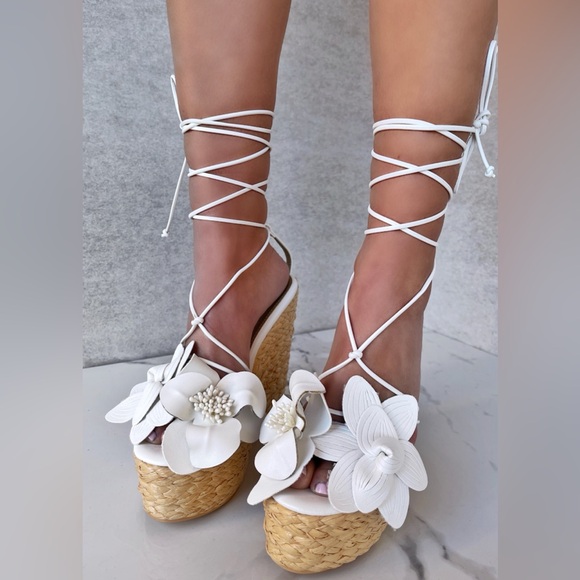 Shoes | White Flower Wedge Heel | Poshmark